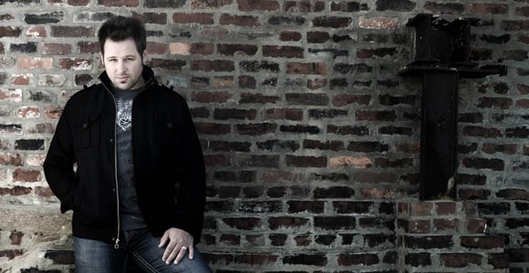 Entrevista a TOBY HITCHCOCK de PRIDE OF LIONS: La voz y la palabra ...